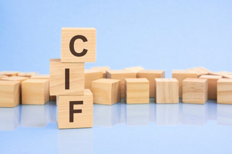 CIF e FOB: o que são, quais as diferenças e como decidir